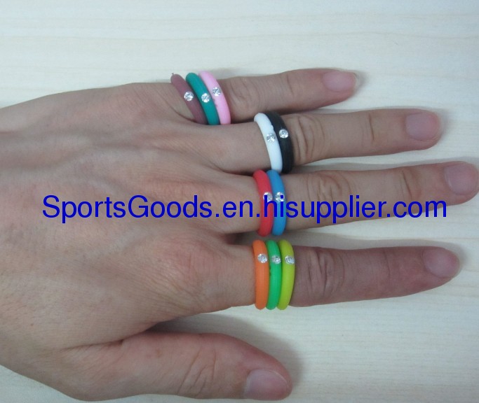 Silicone finger ring with crystal good for gift HFR12001 manufacturer ...