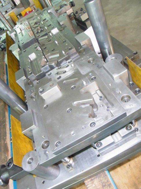 Tool Workshop ,Assembly workshop manufacturer from China Dongguan ...